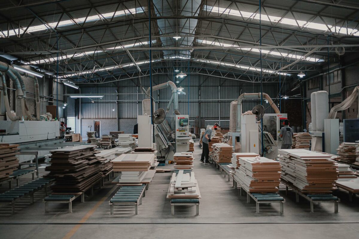 Vale a pena investir em linhas de produção na Marcenaria?
